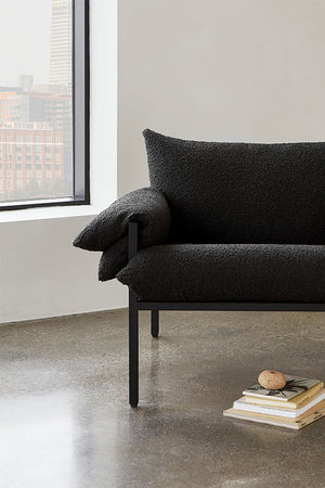 20% de rabais sur les meubles Gus* Modern – Nüspace Mobilier (Canada)